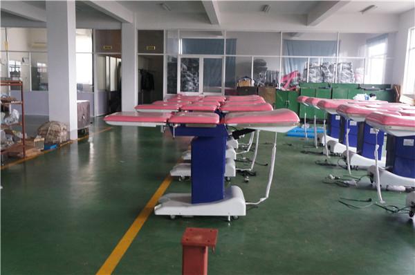 Anesthesia Screen Trendelenburg Operating Table