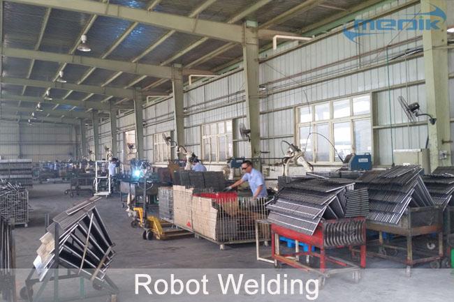China ZHANGJIAGANG MEDI MEDICAL EQUIPMENT CO., LTD. factory production line